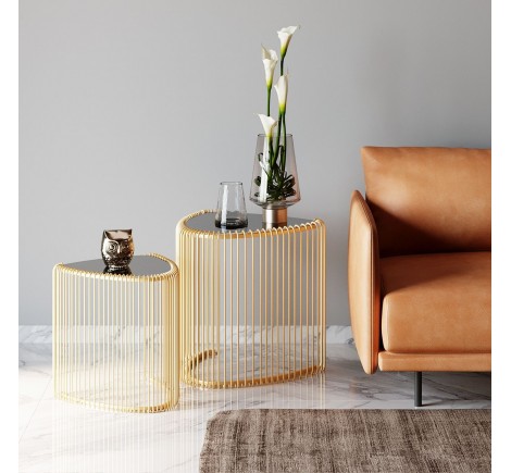 Tables d’appoint triangle Wire laiton set de 2 – Dépôt Style – Meubles design à Bruxelles